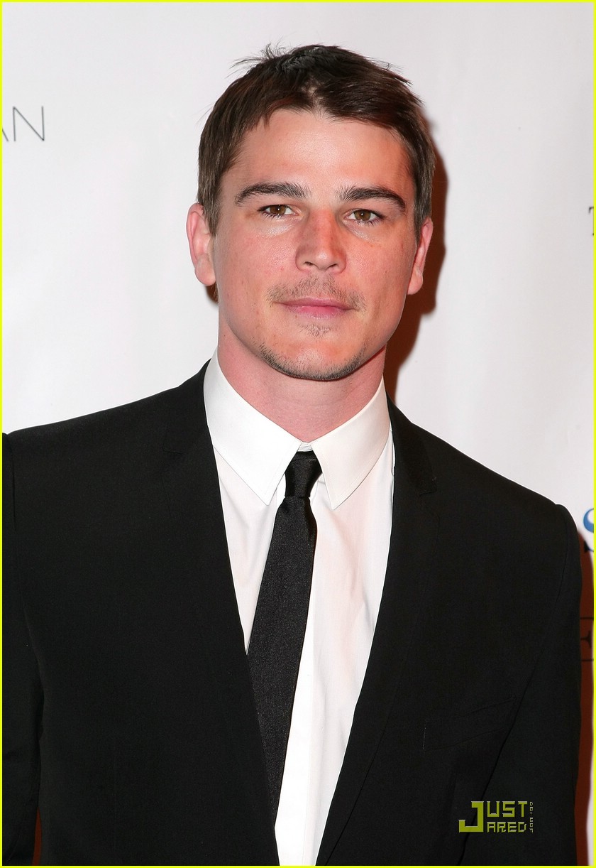 Uriah Shelton 13 Reasons Why Actor Accused Of Violence