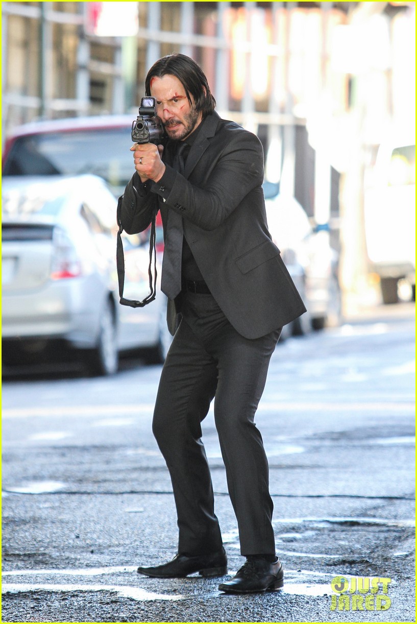 A time-lapse of Keanu Reeves aging. : r/funny