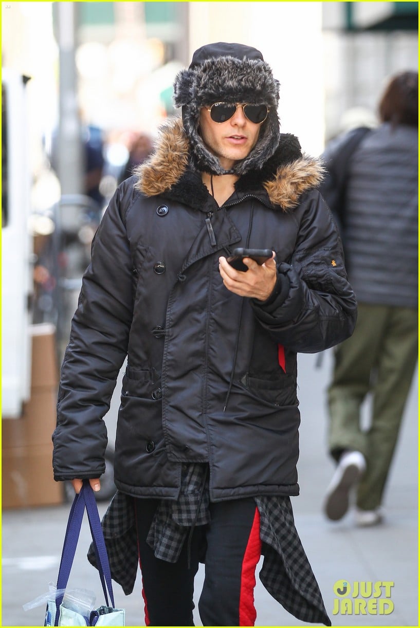 Jared Leto Keeps On Showing His Joker Muscles!: Photo 3359044 | Jared ...